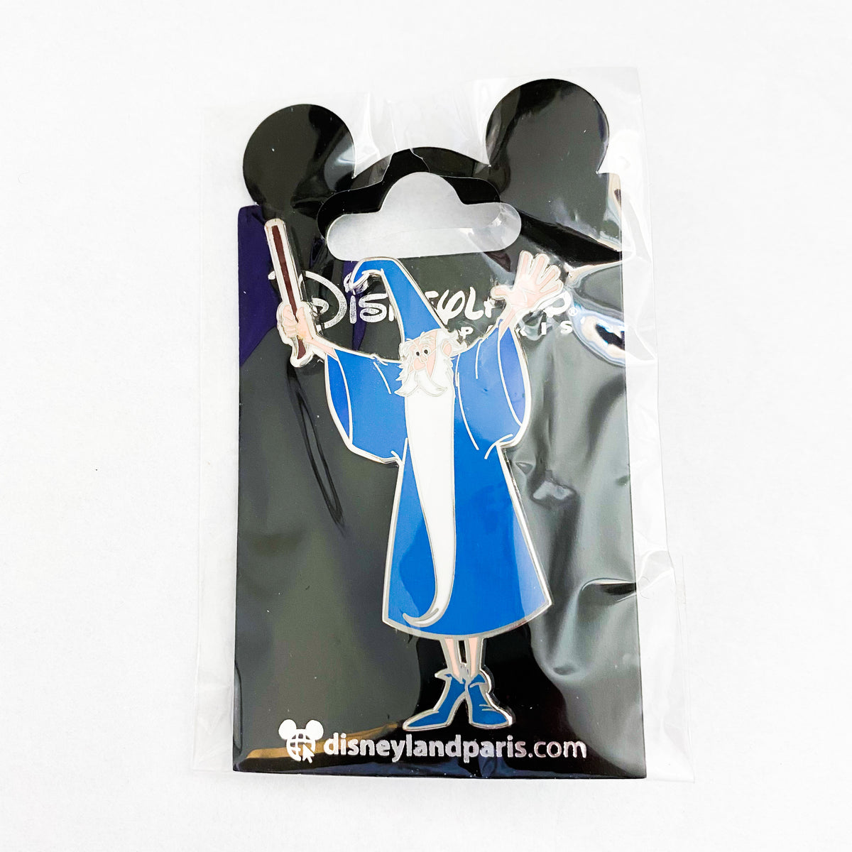 DLP - Merlin the Wizard with Wand Pin – MadHouse Collectibles